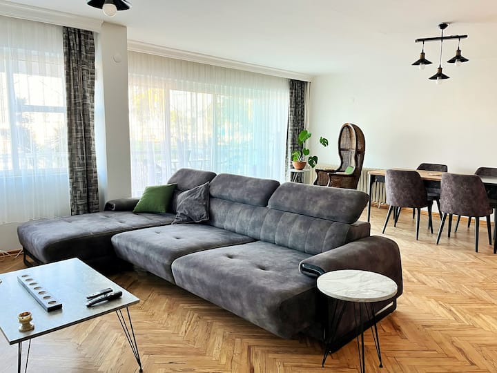 Deniz Kenarinda Modern Daire - Buca