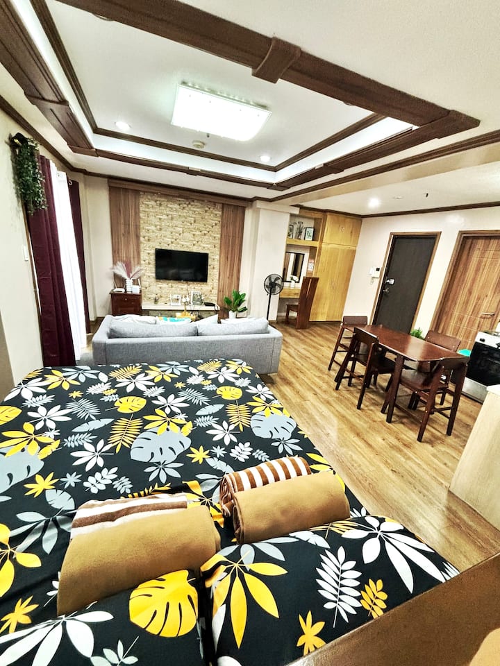 Spacious Modern Unit W/ Balcony - フィリピン ラ・ウニオン