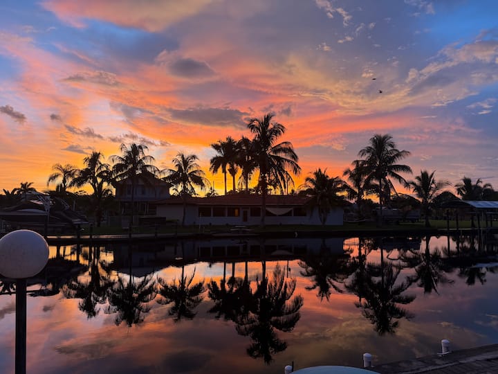 Hancock Hideaway - Fenced Yard- W Pool & Rv Plugs - North Fort Myers, FL