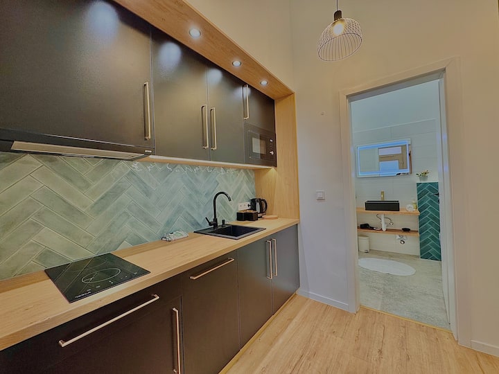 The Summer Garden Condo A - Budapest