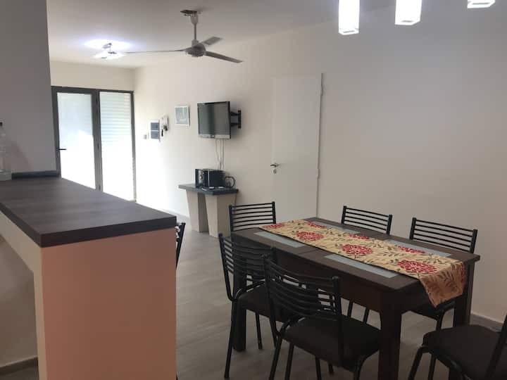 2 Dormitorios Con Cochera. - Villa María