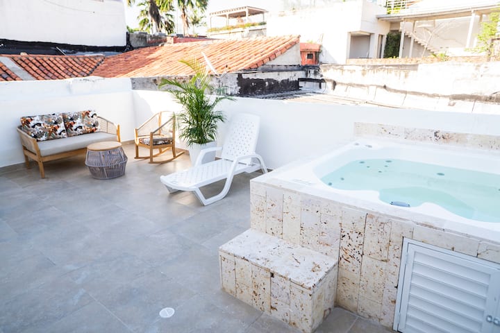 4br Old City|jacuzzi|clocktower|daily Clean|safe - Cartagena