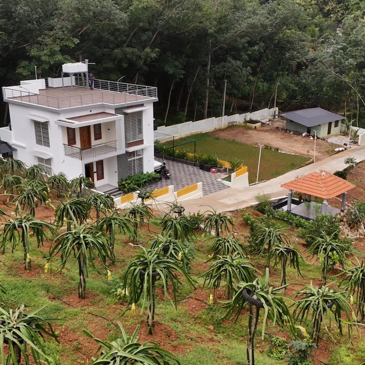 Bk Farmhouse Homestay - Neyyattinkara