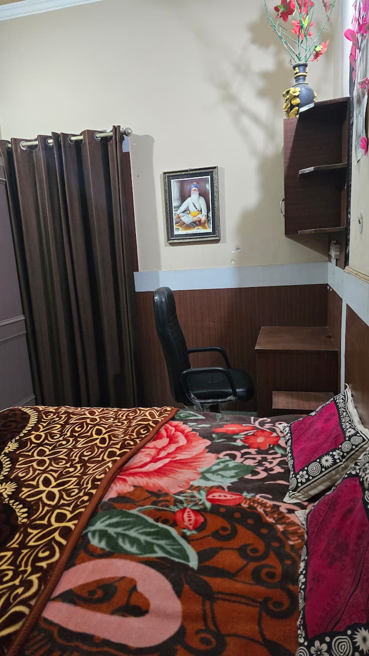 Welcome To Singhs Mansion - Jammu
