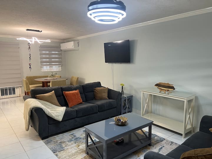 Montego Bay Getaway Home - 蒙特哥貝