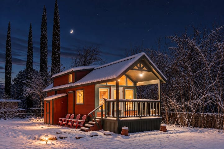 Cozy Tiny Cabin | Near Sedona Hiking & Uptown - Sedona, AZ