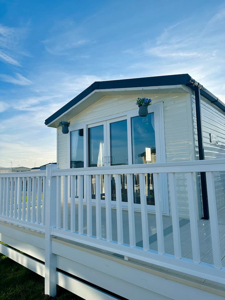 3 Bed (8 Berth) Caravan - Rhyl Beach