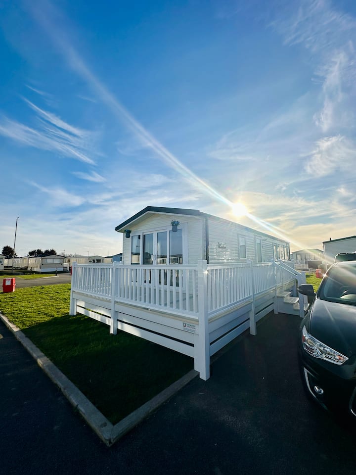 3 Bed (8 Berth) Caravan - Rhyl
