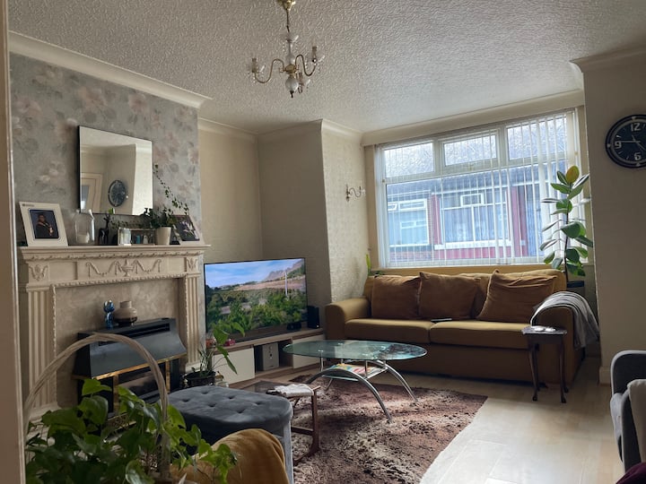 Cosy Town House - Leeds