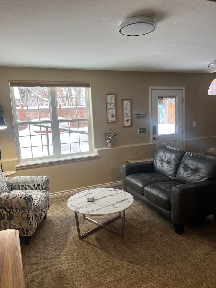 Hickory Basement Bungalow - Missoula, MT