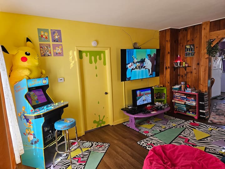 Retro Retreat - Manistee, MI