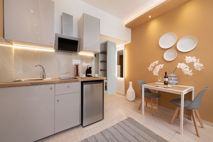 Flo Downtown Studio - Rhodos