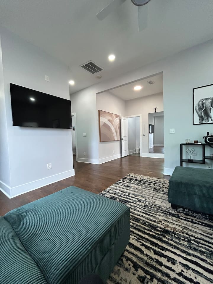 3br 2.5ba Central Location Dt, Mt And Uws - Atlanta, GA