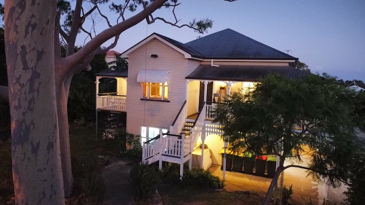 Wynnum House: Bayside Retreat - Brisbane