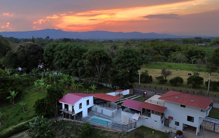 Casa Finca Román - Montenegro