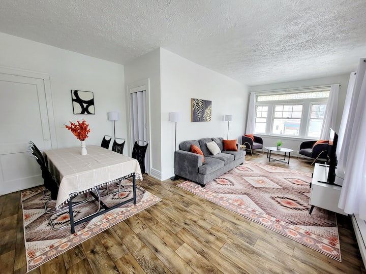 Bright & Stylish 2br Prime Area - Rochester, NY