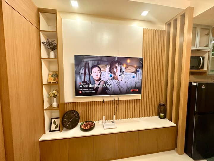 Beautiful Condo W/balcony, 100mbps Wifi, Pool &Gym - Manila