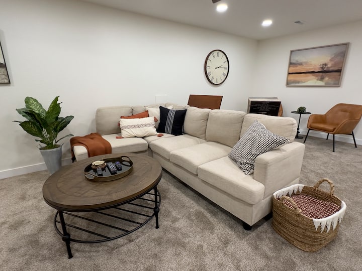 Cozy Basement West Denver - Lakewood, CO