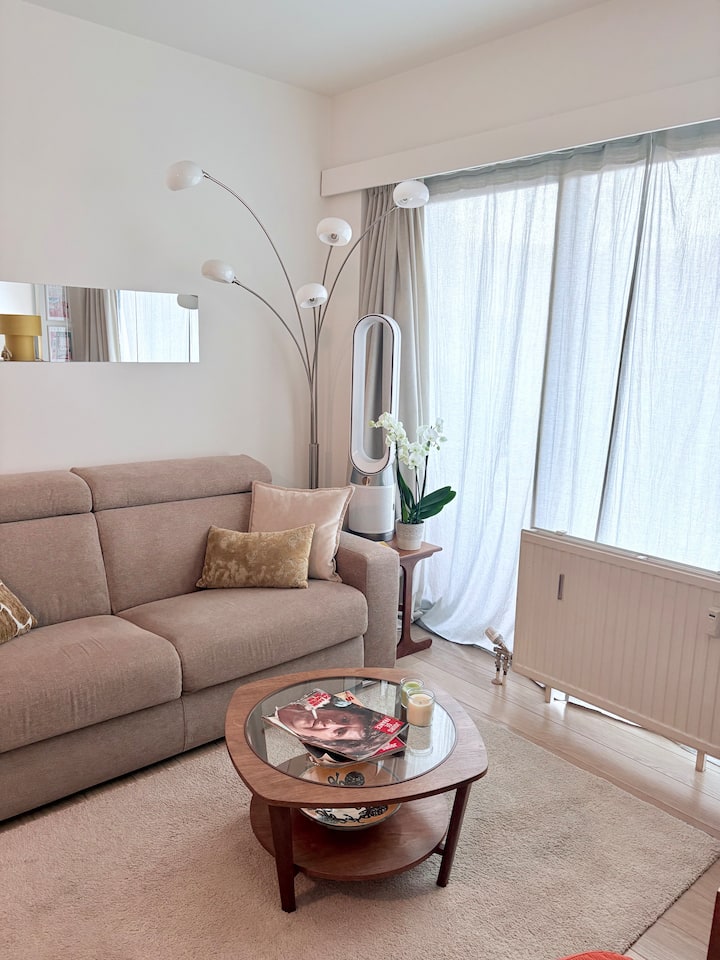 Studio Idéalement Situé Avec Balcon à Bruxelles - Etterbeek