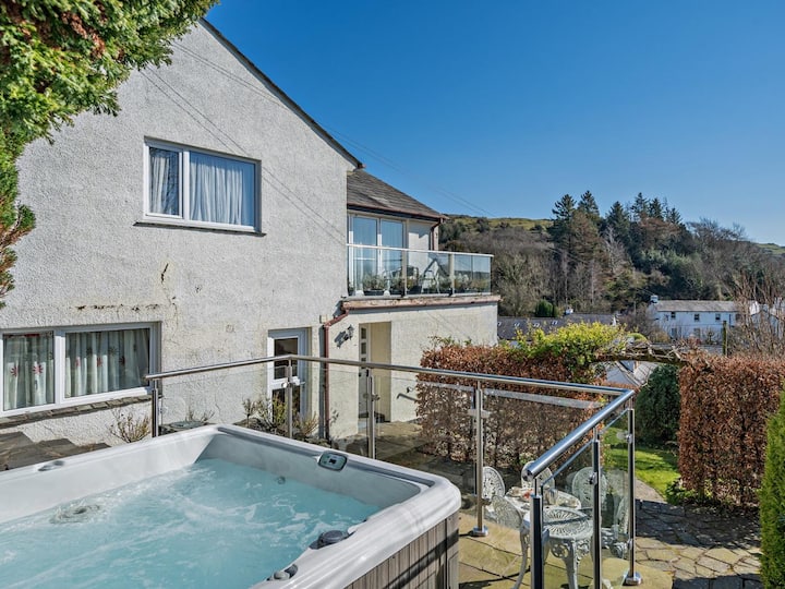 5 Bed In Grange-over-sands (Oc-95876) - Cartmel