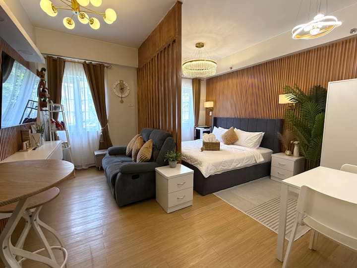 Royalty Suite Smdc– Cozy Cavite Staycation W/ Pool - Trece Martires