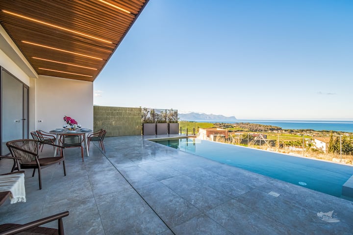 Villa Brezza: Infinity Pool With Sea View - Balestrate