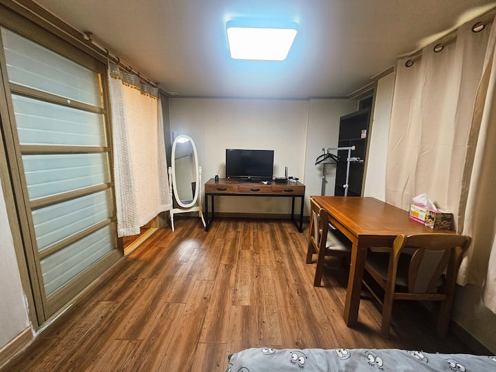 임당동 Ai1 영남대역 임당역 지하철역 도보로 15분 거리 위생소독철저 - 서부2동