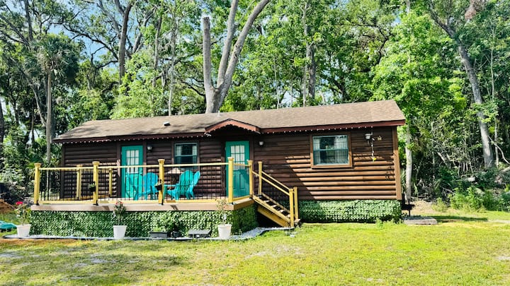 Peaceful Fort Wilderness Cabin - Clermont