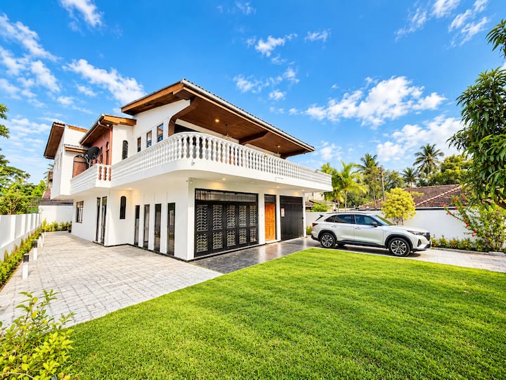 Spacious ~ 2bed ~ 2bath ~ Famvilla ~ Beach2km ~ G'den ~ Petok - Colombo