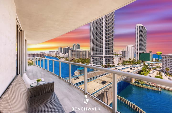 Ocean View 3 Bdr Condo Pool Gym Private Balcony - Hallandale, FL
