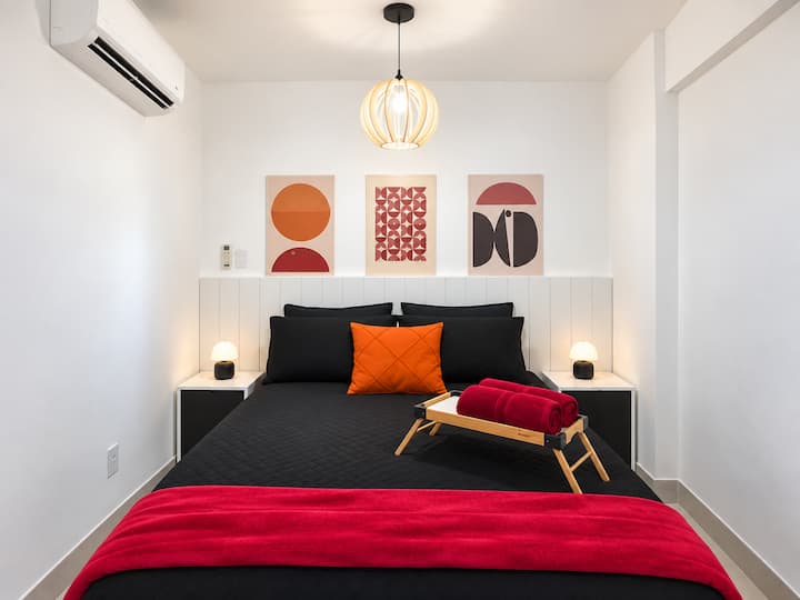 Apartment On The Beach With Air Conditioning, Pet Friendly + Private Garage. - Vitoria