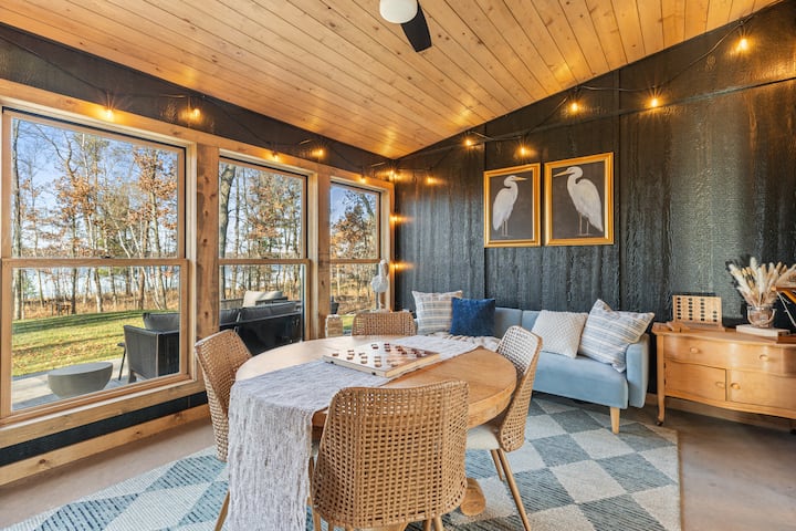 Cozy Getaway W Hot Tub & Fireplace Near Nisswa - Breezy Point, MN