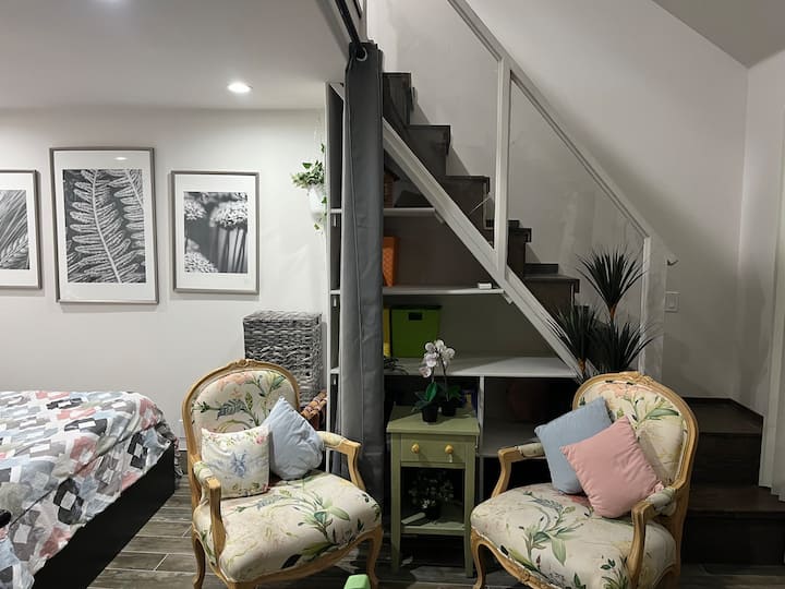 Cute, Cozy, Convenient Home In Heart Of Mv - Los Altos, CA