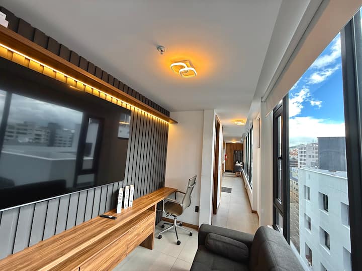 Studio With Panoramic Mountain View In Quito - Quito
