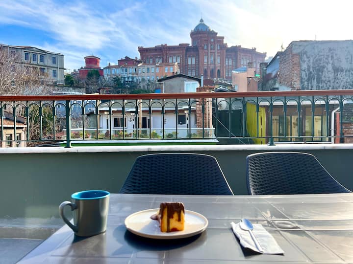 163 Cosy Rooftop Apartment & Terrace - Estambul