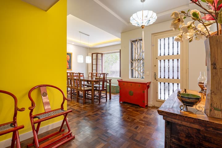 Beautiful Renovated House In The Center 2 Carparks - Curitiba