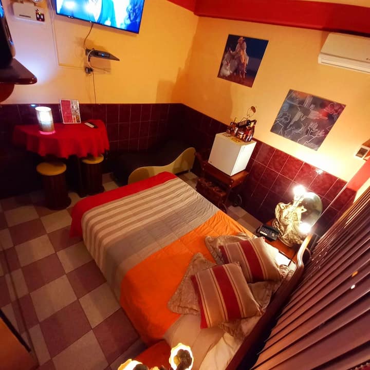 Hostal El Pueblo, Para Servirlos - Pimentel