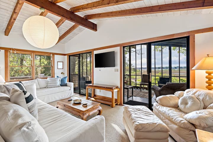 Serene Folly Marsh House W/ Hot Tub! - Folly Beach