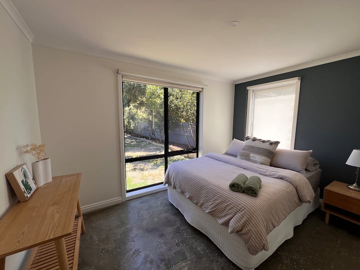 Charming & Spacious Renovated Home In Ballarat - Ballarat