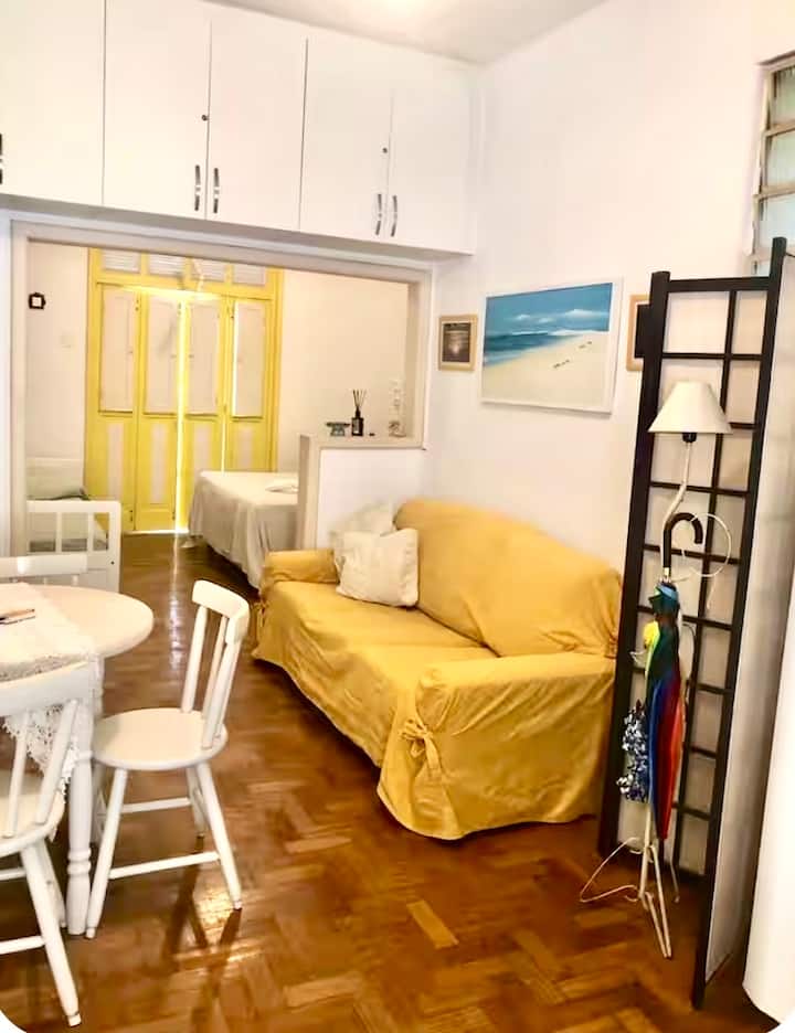 Leblon: 10 Minutos A Pé Da Praia, Rua Segura. - Rio de Janeiro