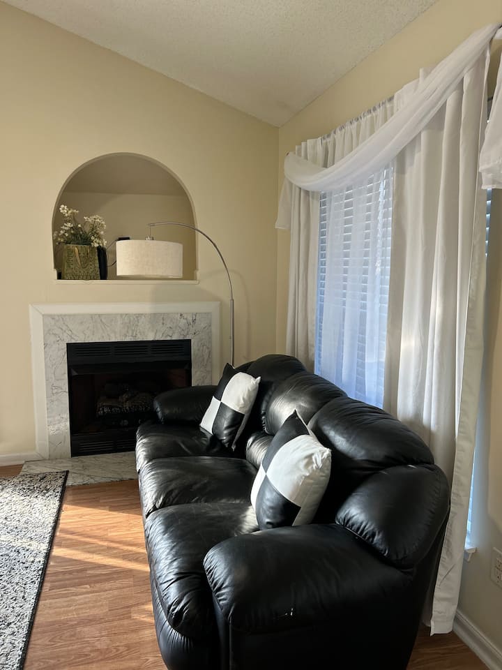 Cozy Home Away From Home - Charlotte Douglas Airport (CLT)