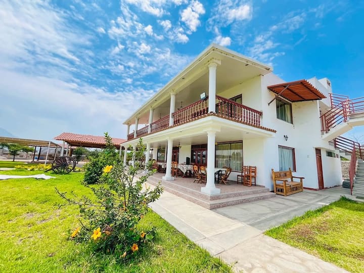 Casa De Campo En Laredo Trujillo - Laredo