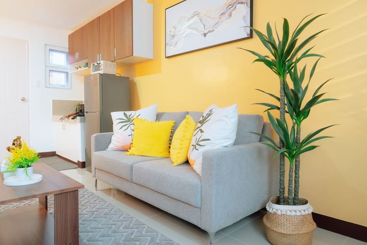 La Casa Beati - (Sunrise) Home In The City. - Bacolor