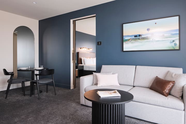 Executive Serviced Apartment In Prime Location - Melbourne