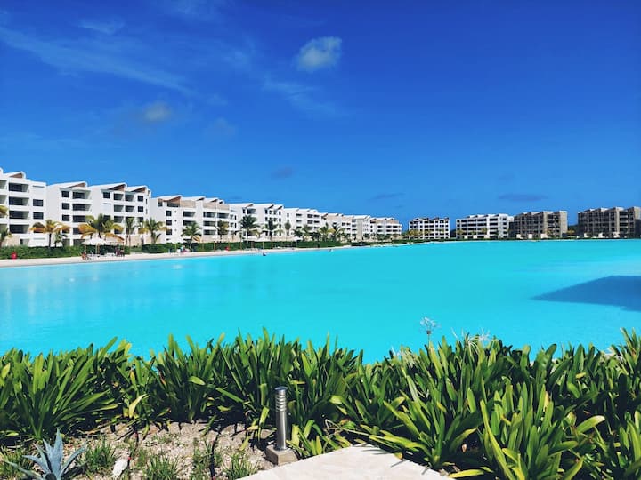 Beach & Crystal Lagoon City Place - Punta Cana