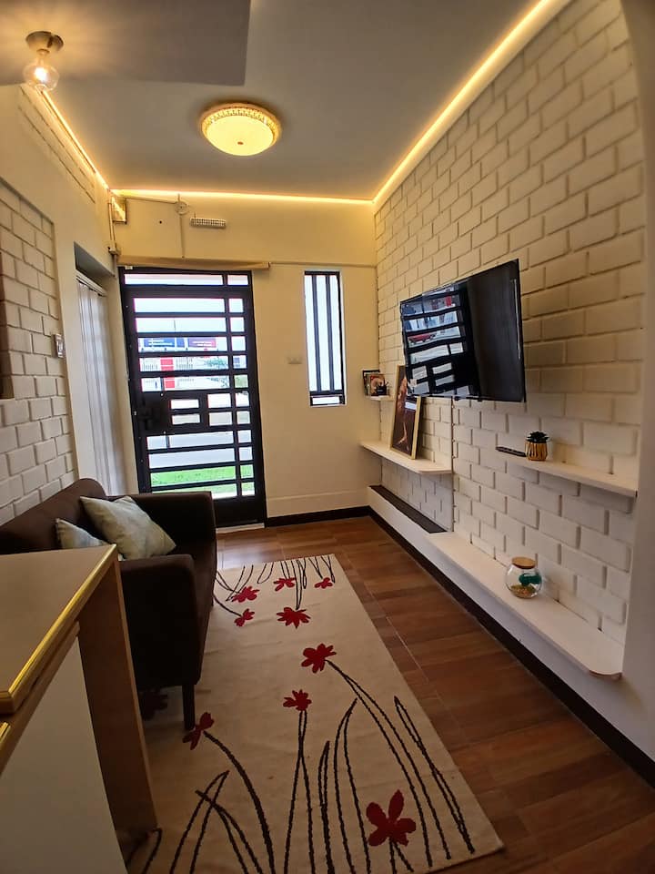 Mini Casita Rústica Urbana. - Santa