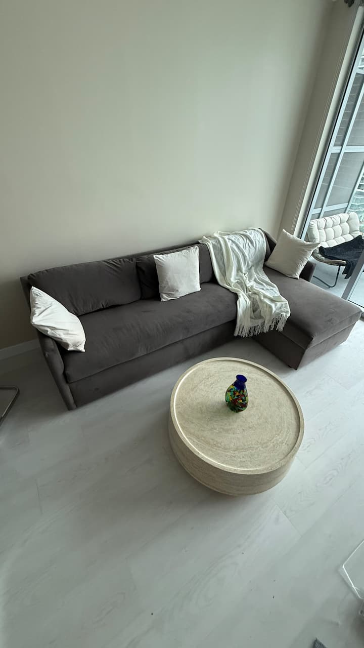 Stylish Brickell Condo | Amazing Views & Amenities - Miami, FL