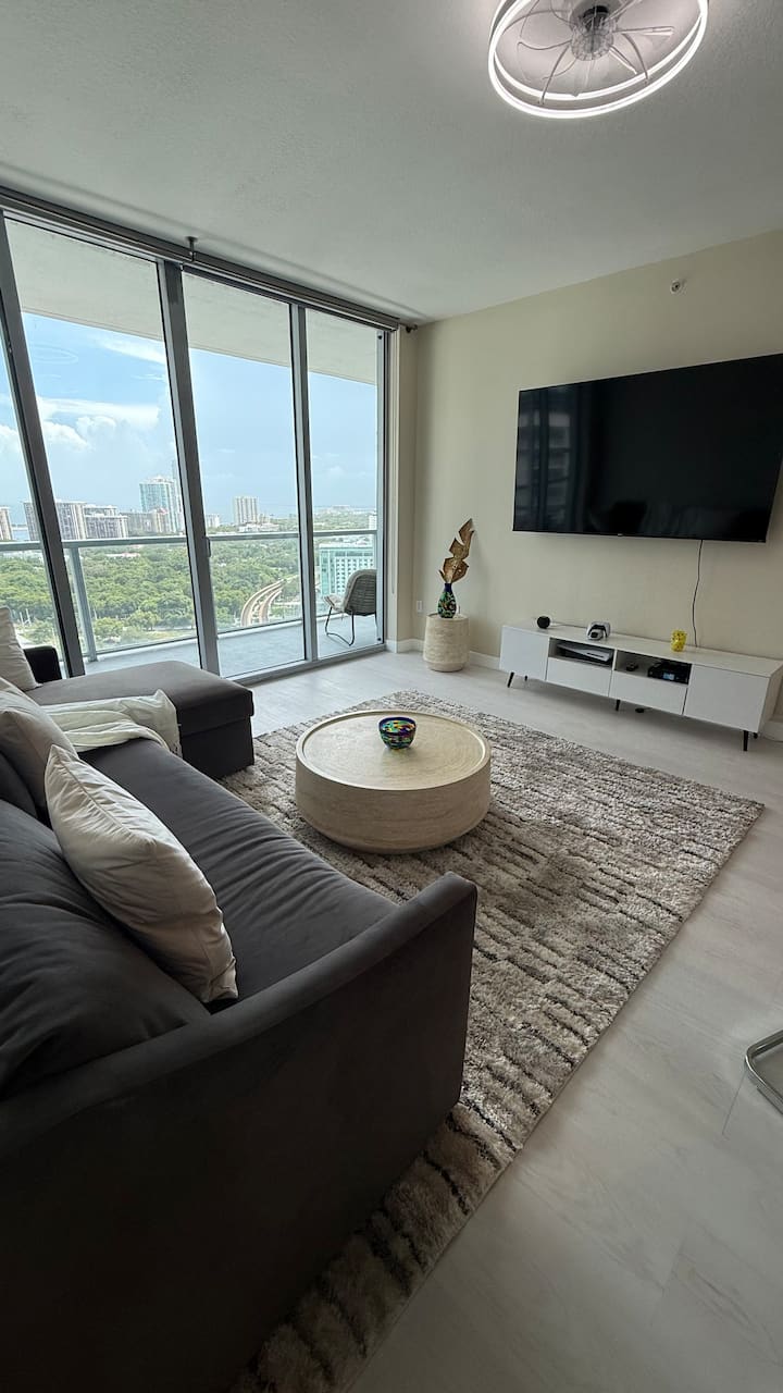 Modern Brickell 1br With Amazing Views & Amenities - Miami