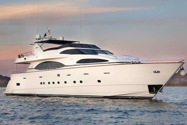 Lujoso, Amplio Y Cómodo Yate - La Paz