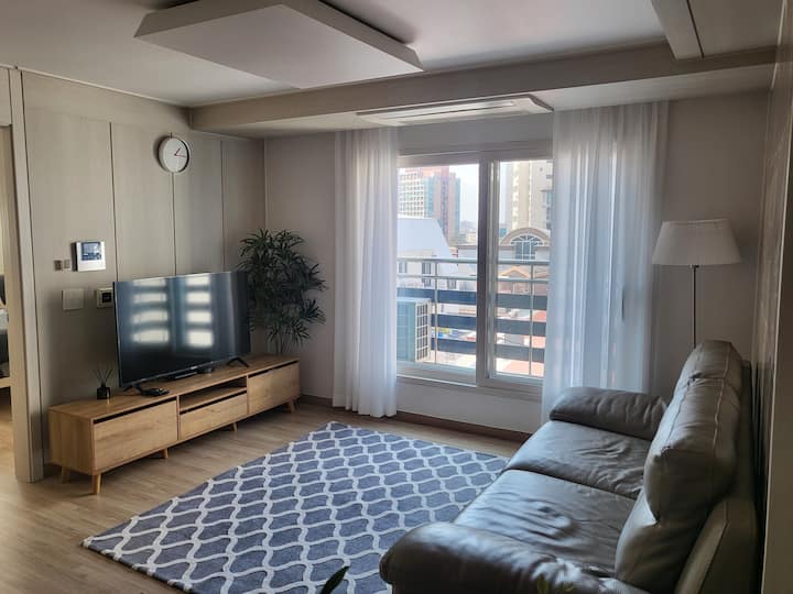 Kenny H House        3rooms/4beds/ Elevator/ Dryer - Seúl